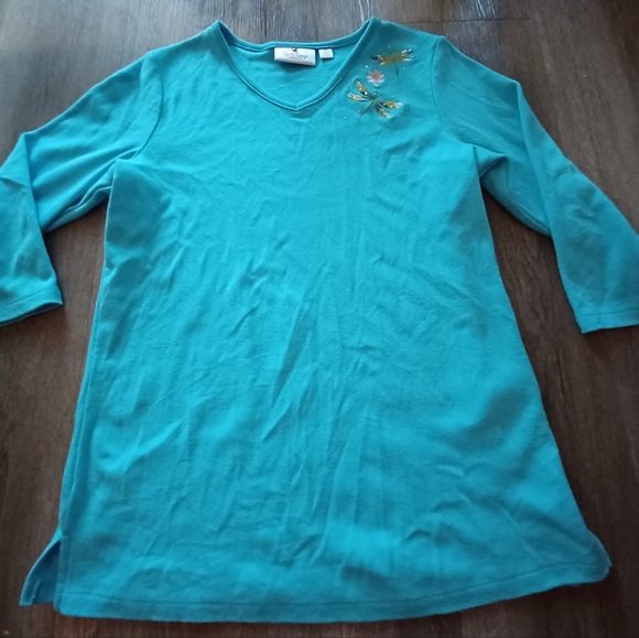 Quacker Factory | Tops | Quacker Factory Embroidered Dragon Flies And A ...